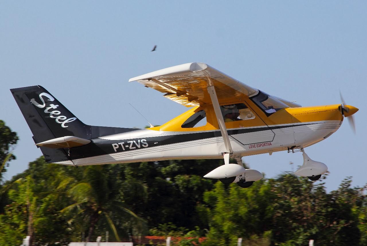 Vinama Steel - Revista High